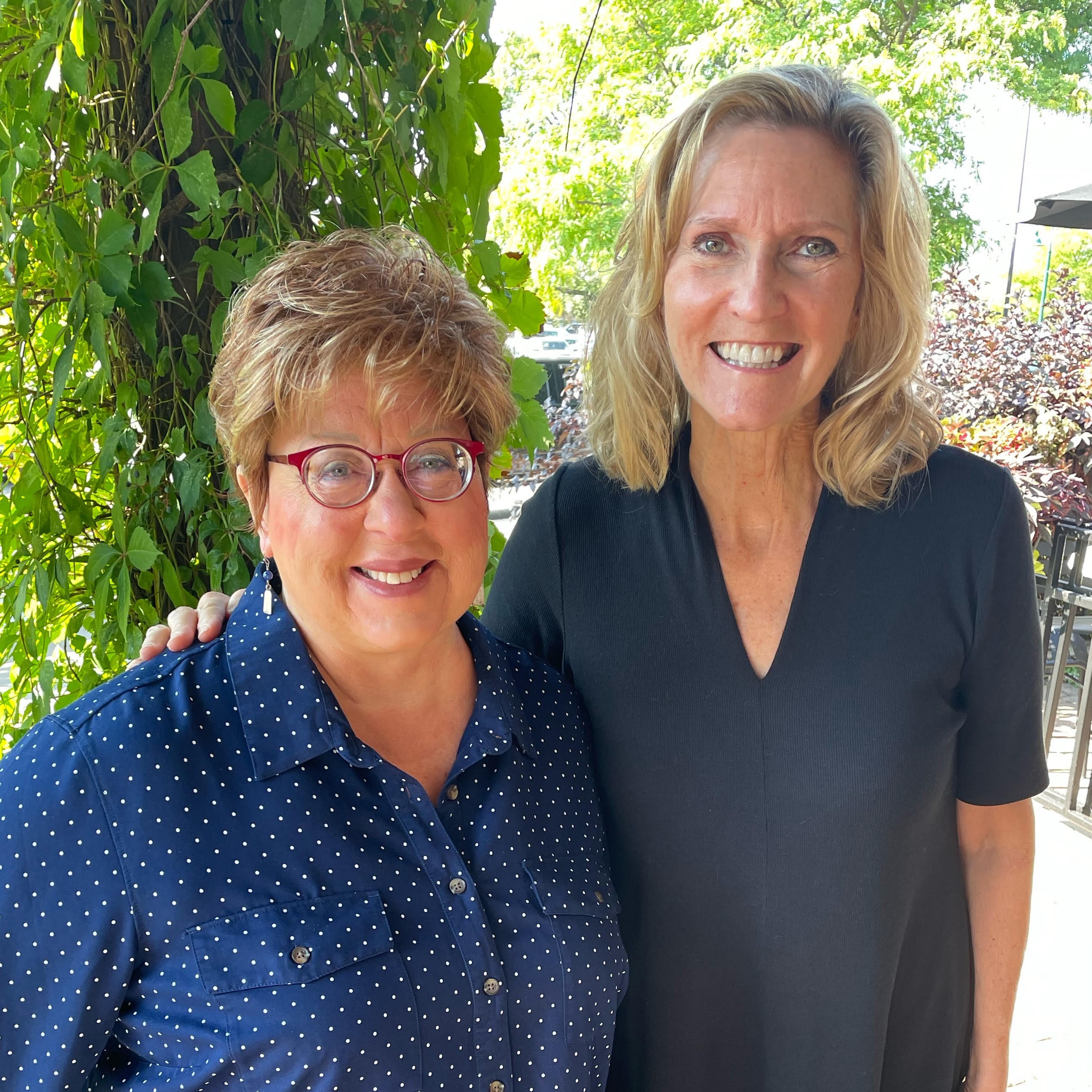 Alums Sue Allers Hatlie and Lynda Lee Promote Healing in Prisons